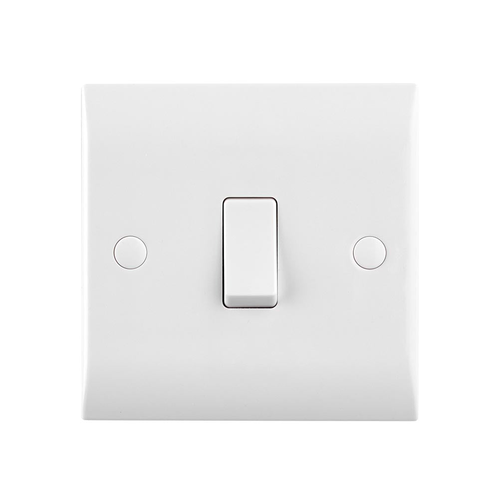 Saxby White Curved Edge