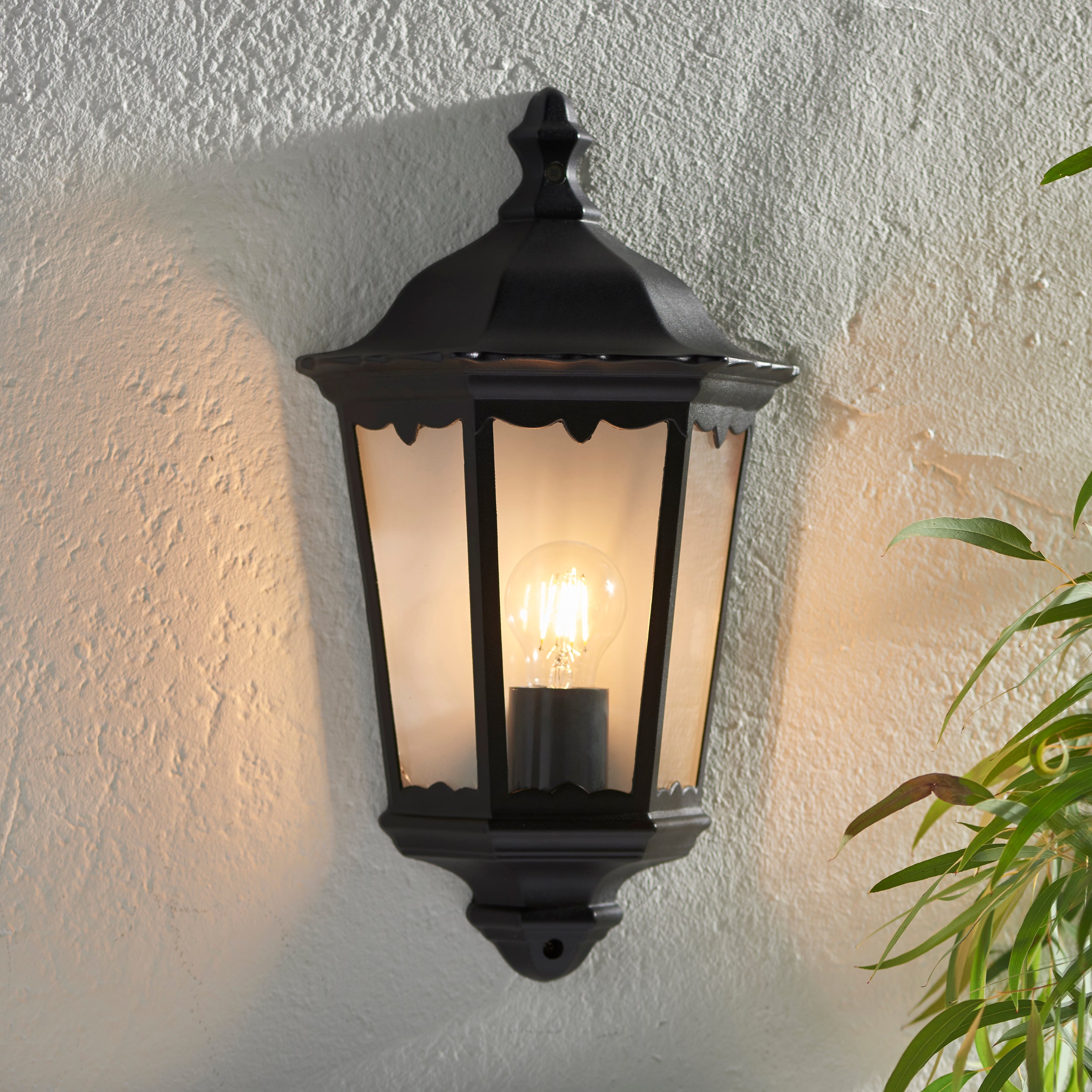 Endon 76547 Burford 1lt Wall