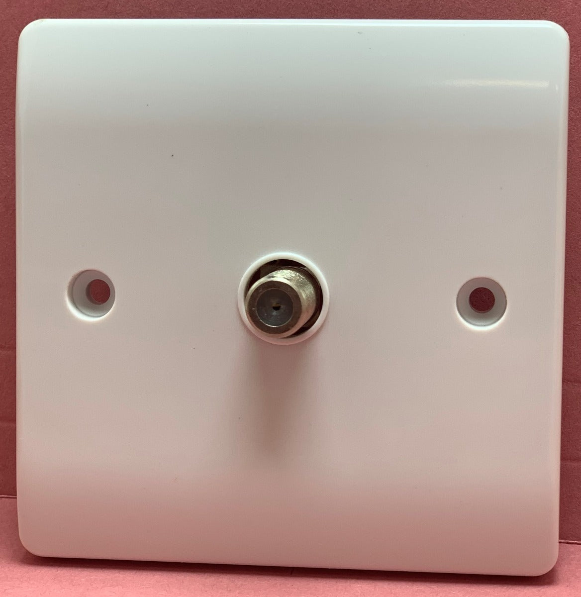 Quadrant QCSAT1 Single F-Type Satellite Socket Outlet