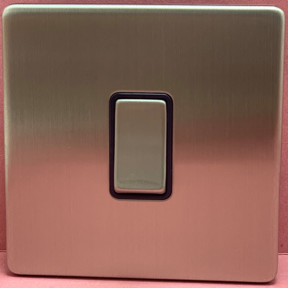 Quadrant Screwless 1 Gang Intermediate Switch in Chrome - QSS3130SC-B